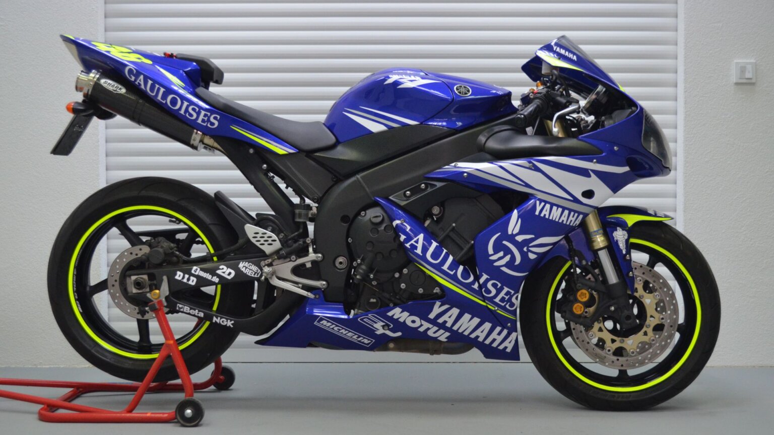 YAMAHA R1 (RN12) "Valentino Rossi" GAULOISES Design Folienset Stickerkit - 4moto® - Bikedekore ...